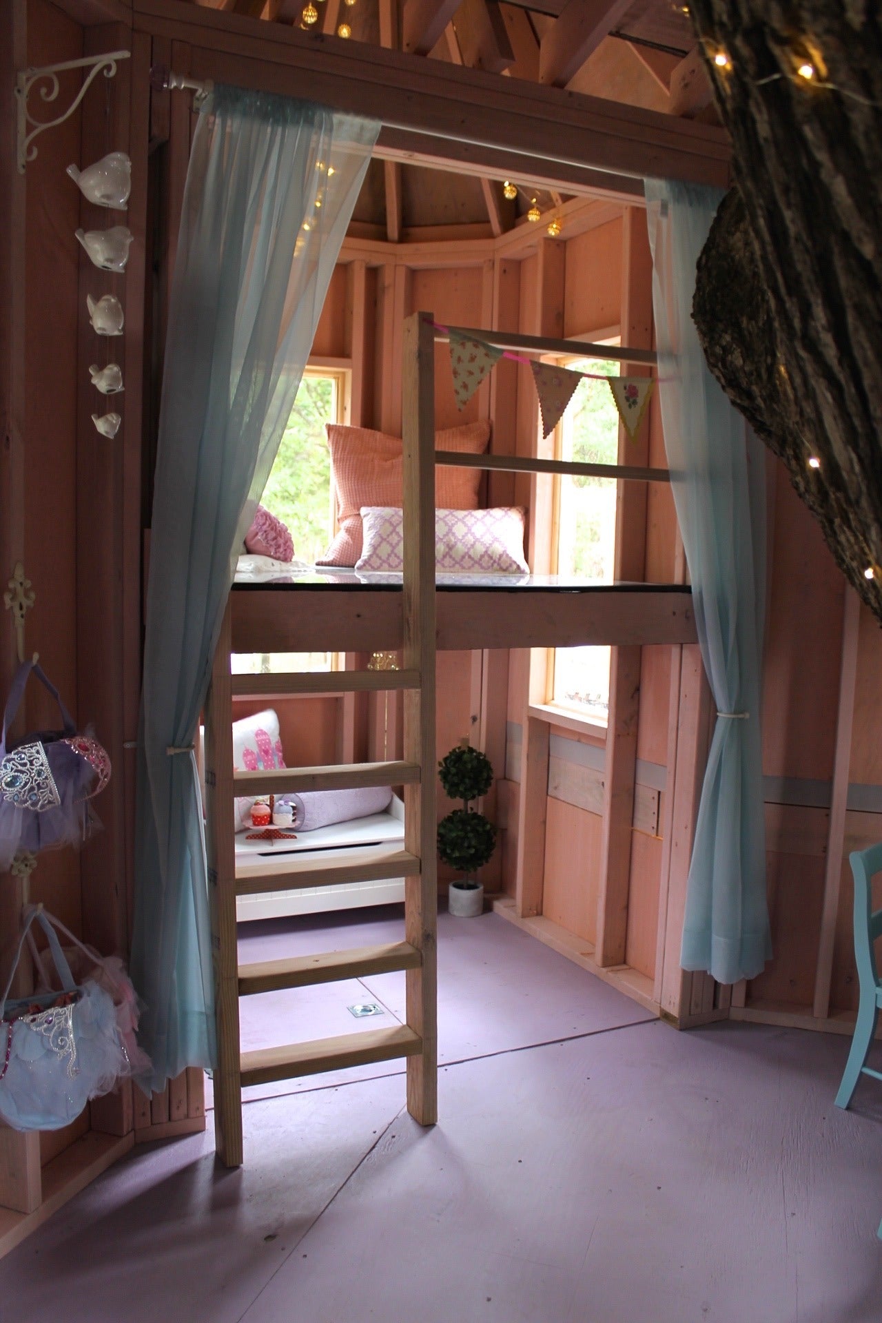 DIY Network Treehouse Show - Tree Top Builders