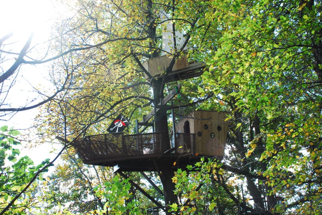 Pirate Ship Treehouse - Tree Top Builders