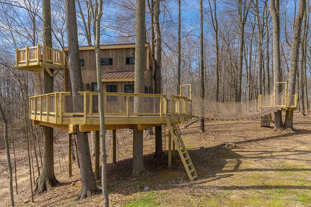 Secluded Woodland Treehouse - Tree Top Builders