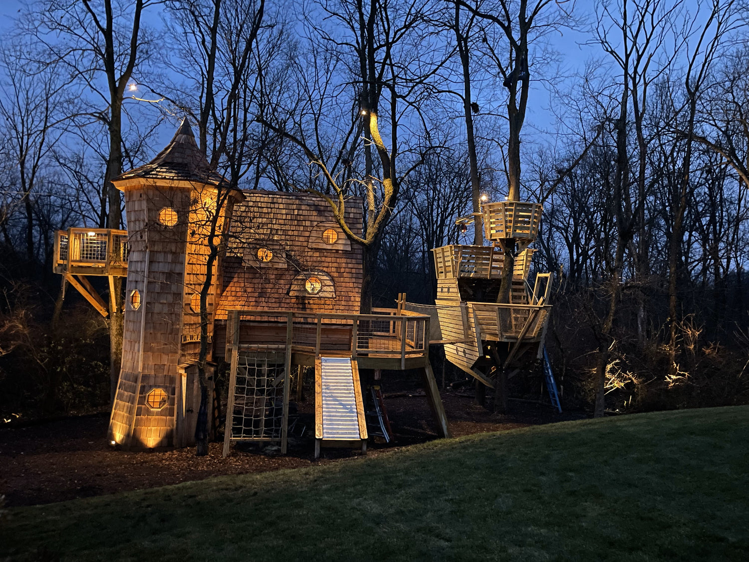 Tree Top Builders - Custom Tree Houses & Expert Treehouse Design